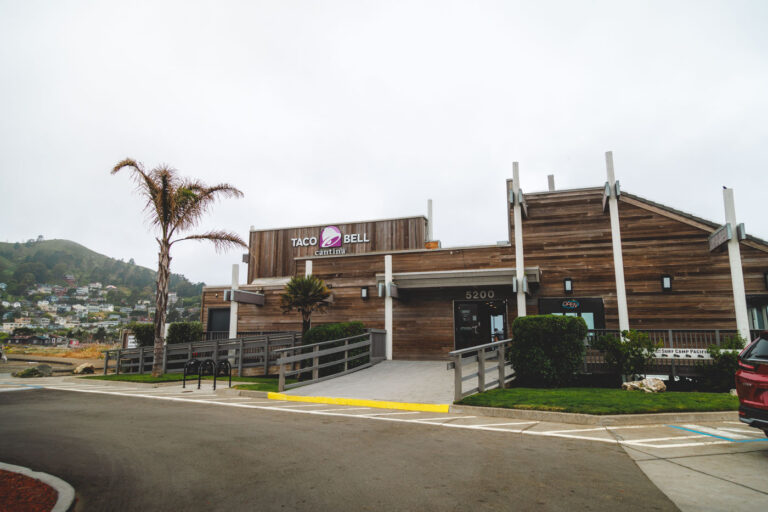 Pacifica's Taco Bell—The Coolest Taco Bell in the World?!